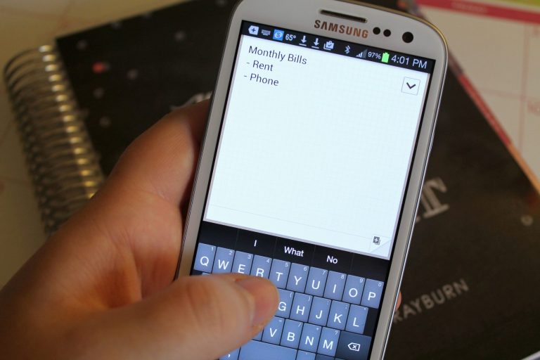 Budgeting with Total Wireless - Kendall Rayburn