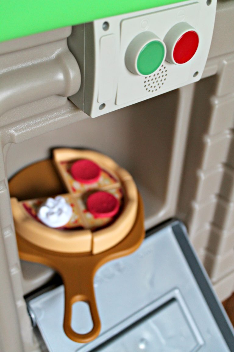 Teenage Mutant Ninja Turtles™ Pizza Kitchen - Inspire Creativity!